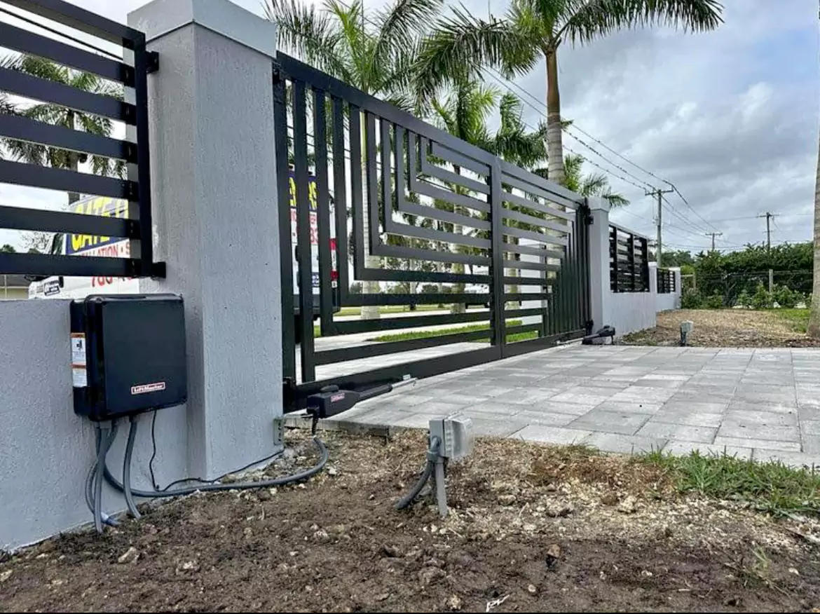 Automatic Gate Repair in Miami, FL - Gate Motor, Chain and Opener ...